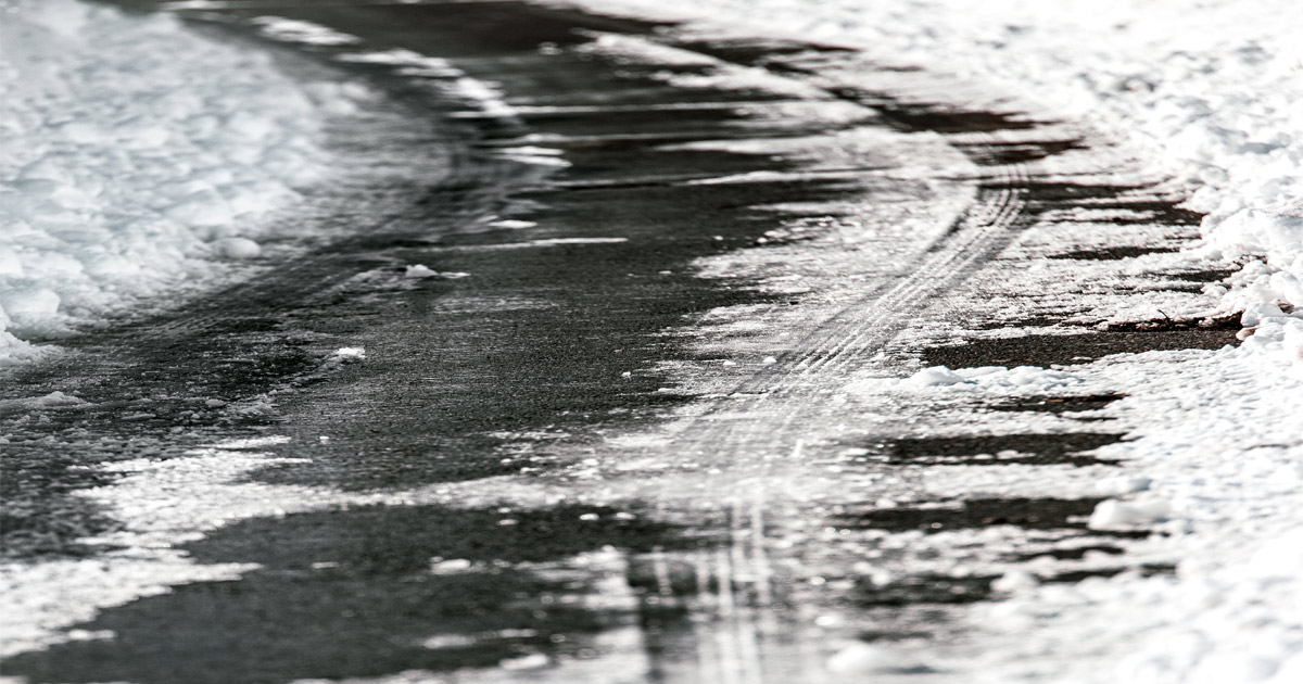 Why Black Ice Crashes in Newark Are So Dangerous | Contact Us
